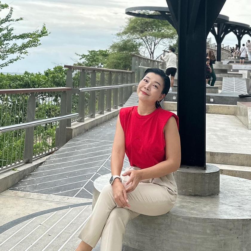 รีวิวเที่ยวเกาหลีครั้งแรกติด ตม. แต่ผ่านมาได้ 🇰🇷 | แกลเลอรีที่โพสต์โดย lhinapiss | Lemon8